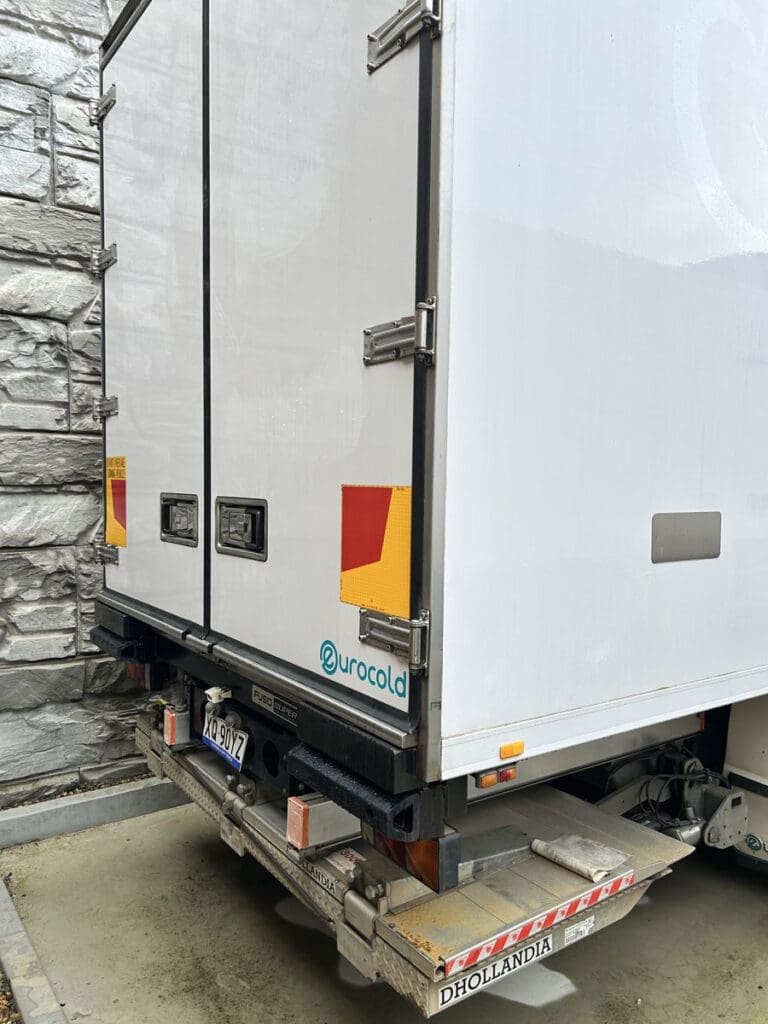 14 Pallet - XQ90YZ | Eurocold Refrigerated Trucks