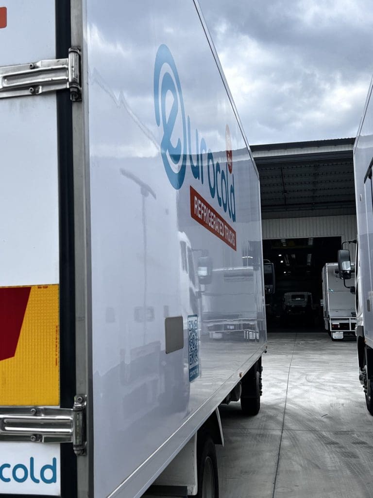 10 Pallet - XB03AT | Eurocold Refrigerated Trucks